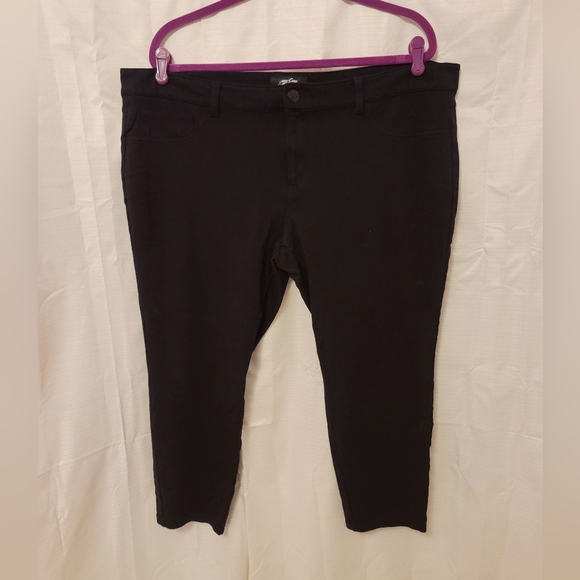 one 5 one | Pants & Jumpsuits | One5one Capri Leggings | Poshmark